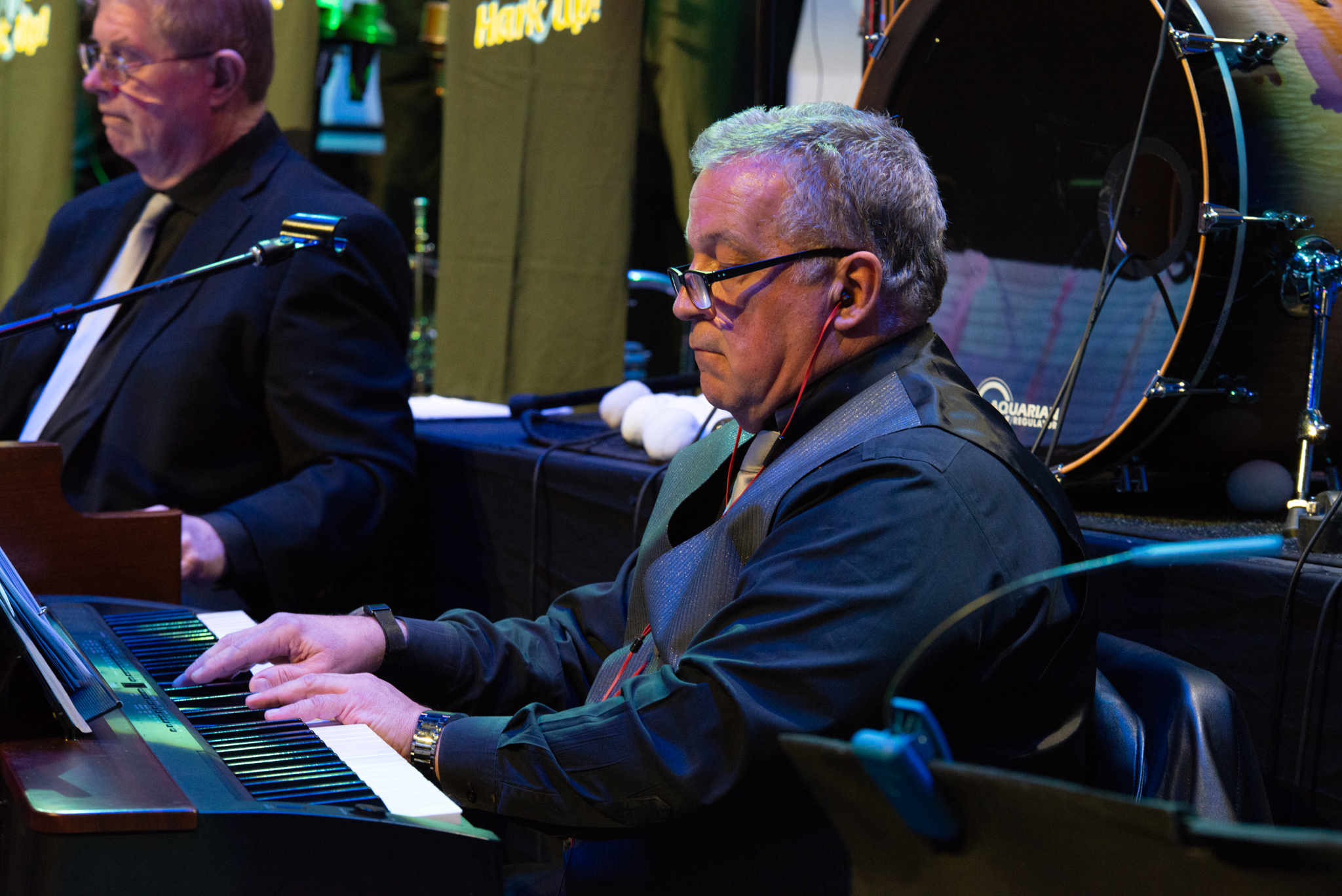 About Modern – Hark Up